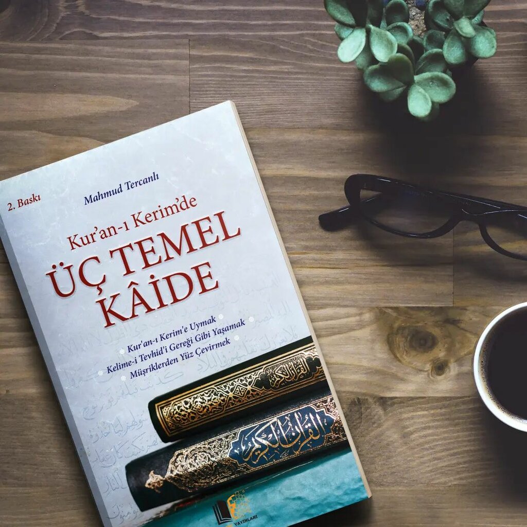 Yayınevleri, yayıncılar Hüccet Yayınları, İstanbul, foto