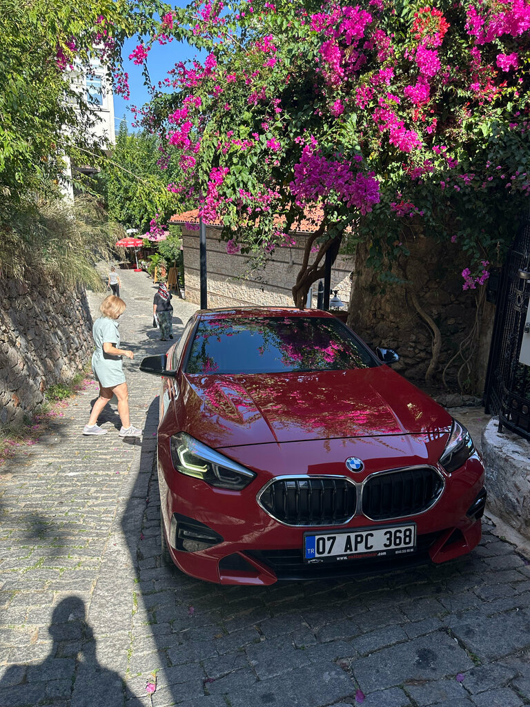 Oto kiralama Yerel Araç Kiralama, Antalya, foto