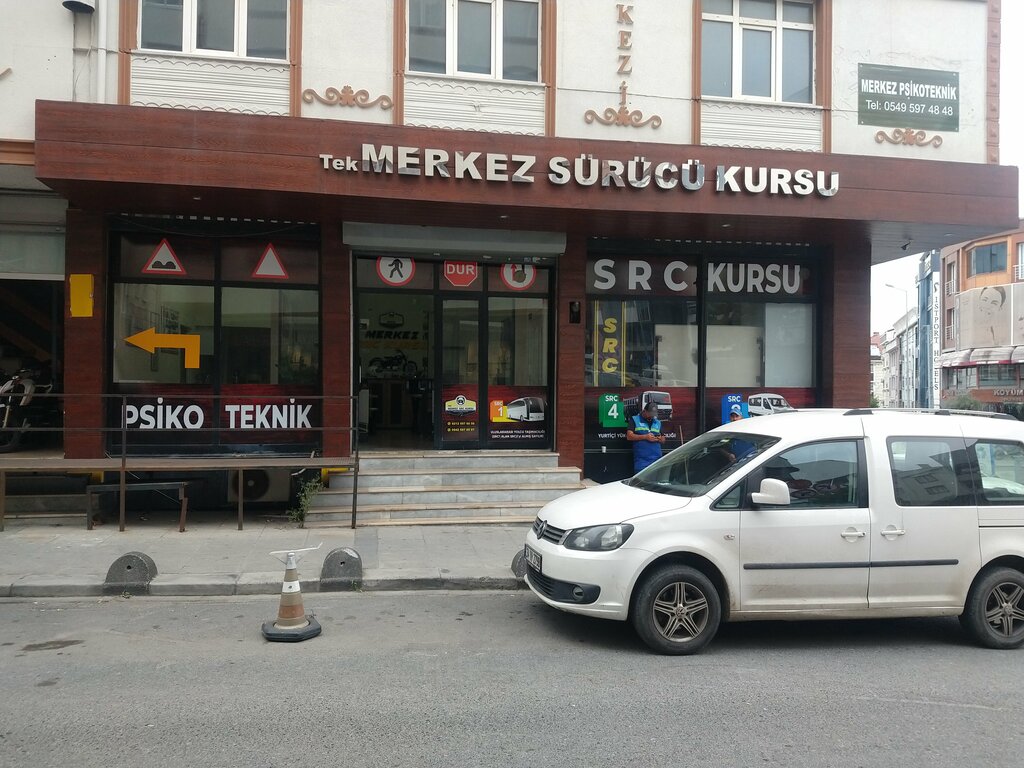 Sürücü kursları Merkez Sürücü Kursu, Arnavutköy, foto