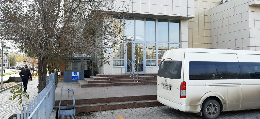 Montaj çalışmaları Kaspi Montazh Service, Atırav, foto