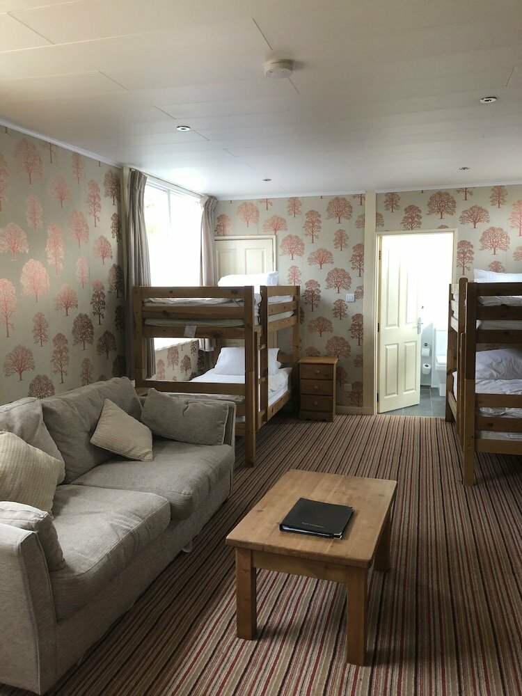 Otel The Dog and Partridge Country Inn, İngiltere, foto