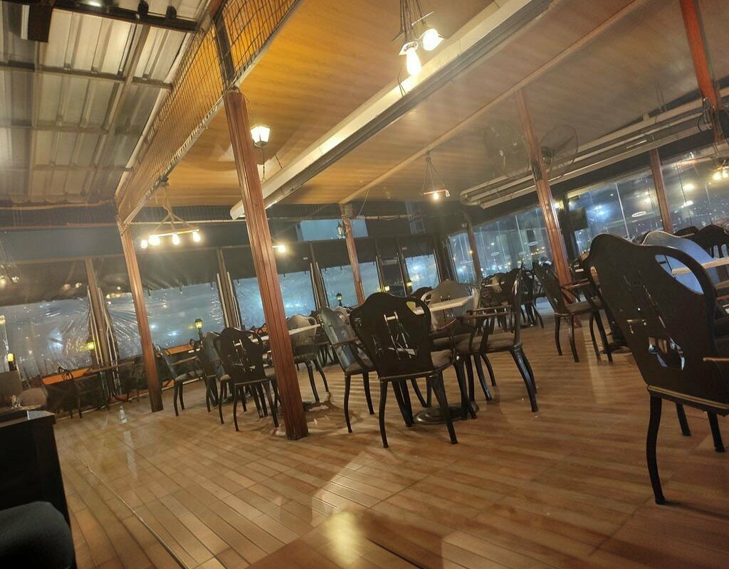 Kafe Café de Mola, Bandırma, foto