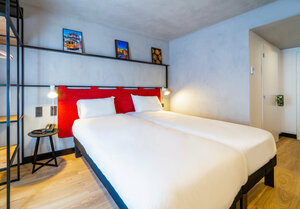Ibis Porto Centro Mercado Bolhao (Rua de Sá da Bandeira No:567), otel  Porto'dan