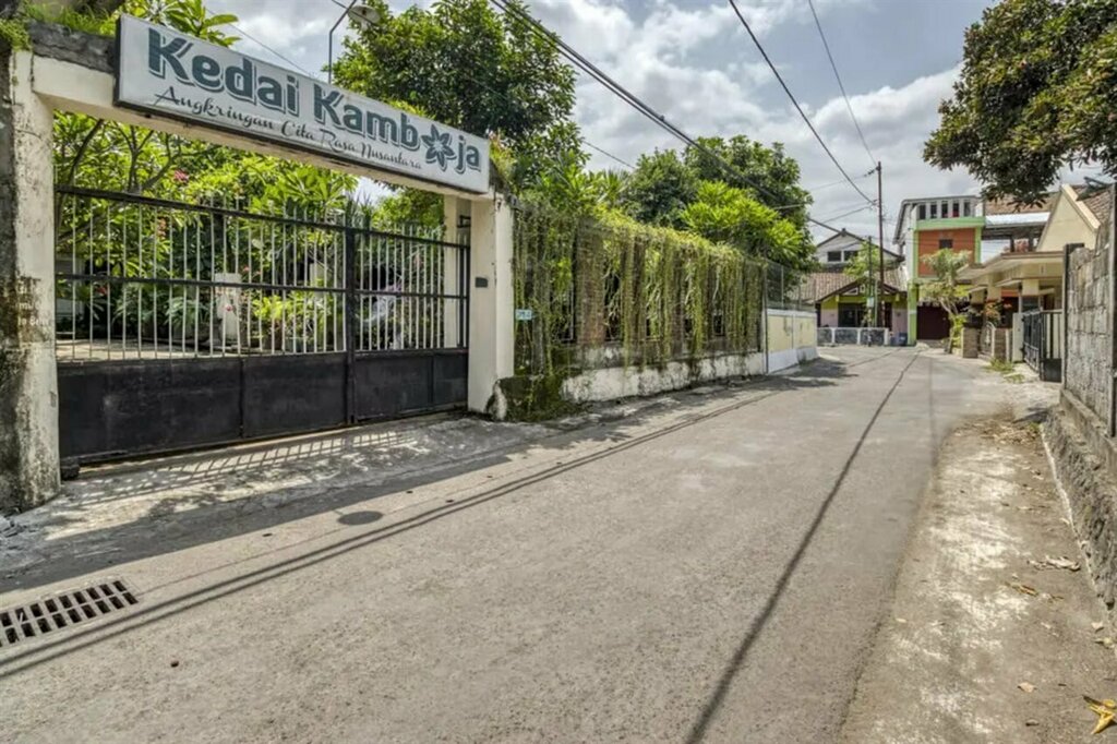 Otel RedDoorz Hostel near Adisucipto Airport Yogyakarta, Dünya, foto