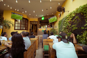 Beer Station (Santa Cruz de la Sierra, Distrito Municipal 1, Subdistrito 33, Calle 7 Oéste, 8), bar  Santa‑Krus'tan