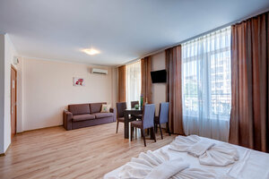 Dawn Park Apart Hotel (Burgas Region, Nesebar, Resort of Slanchev Bryag, Chajka District), otel  Güneş Sahili Tatil Tesisleri'nden