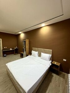 Triple S (Oqilota street No:13), otel  Taşkent'ten