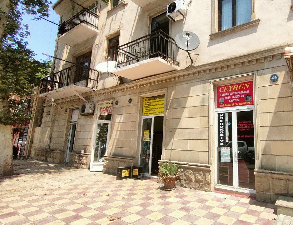 Emlak ofisi Ceyhun Torpaqın Alıqı Satqısı Və Kirayəsi, Gence, foto