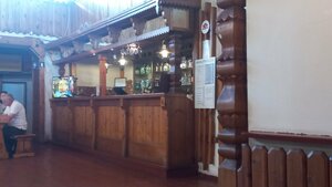 Traktir U Samsona Vyrina (Bolshoy prospekt No:34, derevnya Vyra), kafe  Saint‑Petersburg ve Leningradskaya oblastından