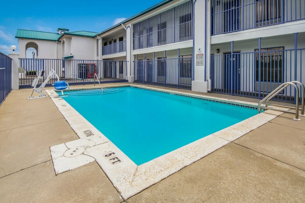 Otel Motel 6 Pensacola, Pensakola, foto