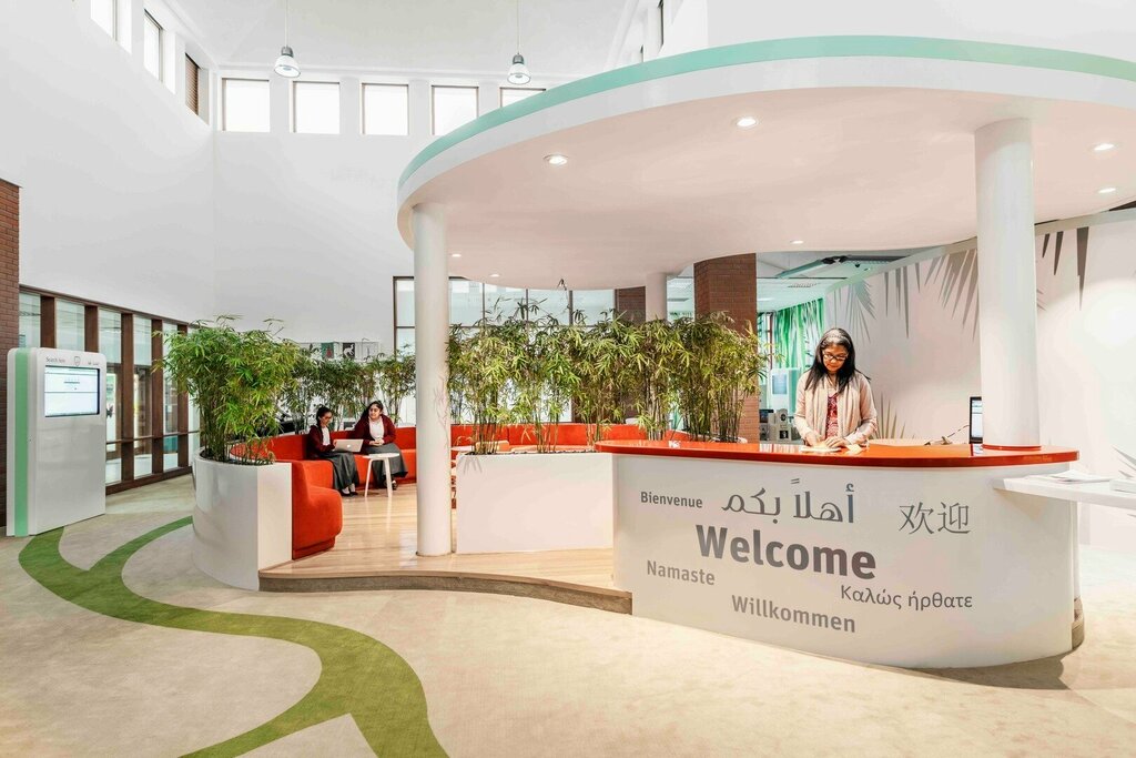 Özel okul The Sheikh Zayed Private Academy For Girls, Abu Dabi, foto