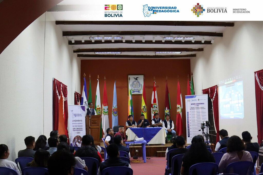 Üniversiteler Universidad Pedagógica Cfp El Alto, El Alto, foto