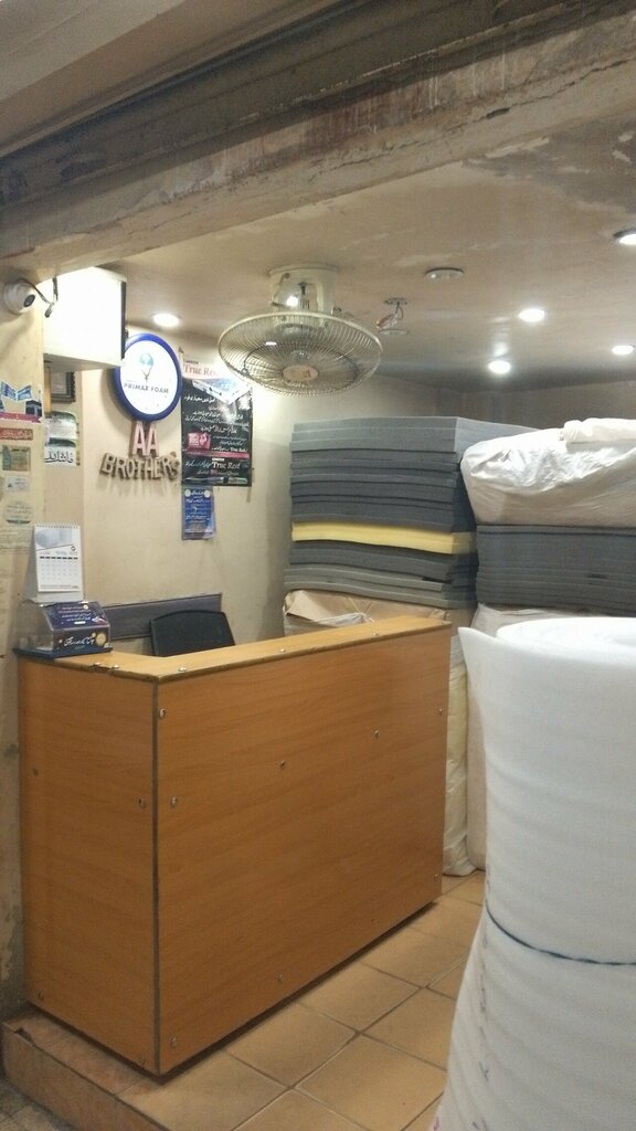 Mobilya aksesuar ve parçaları A. A. Brothers Foam Centre, Karaçi, foto