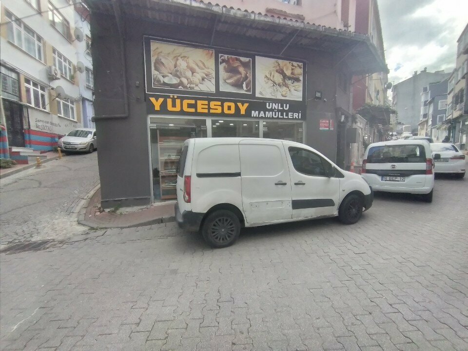 Ekmek fırını Yücesoy Unlu Mamülleri, İstanbul, foto