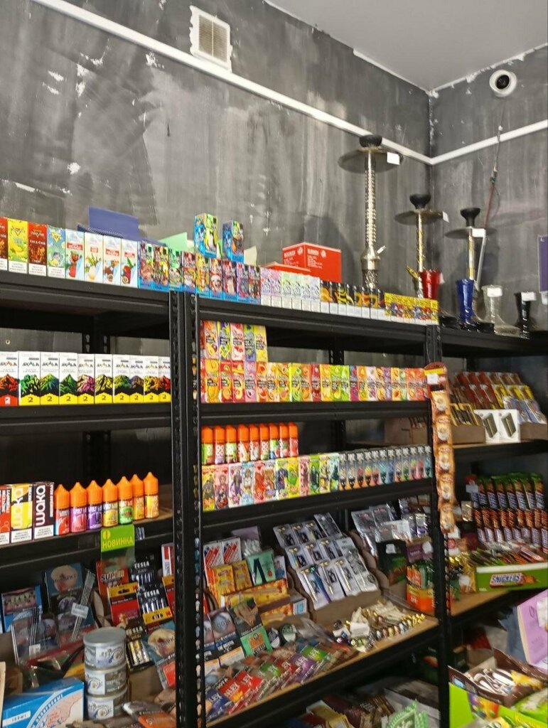 Tütün, sigara mağazaları Bolivar Tabacco, Stavropol, foto