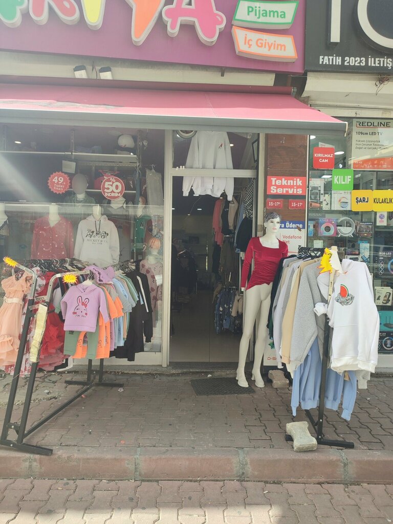 Giyim mağazası Mariya Giyim, İstanbul, foto