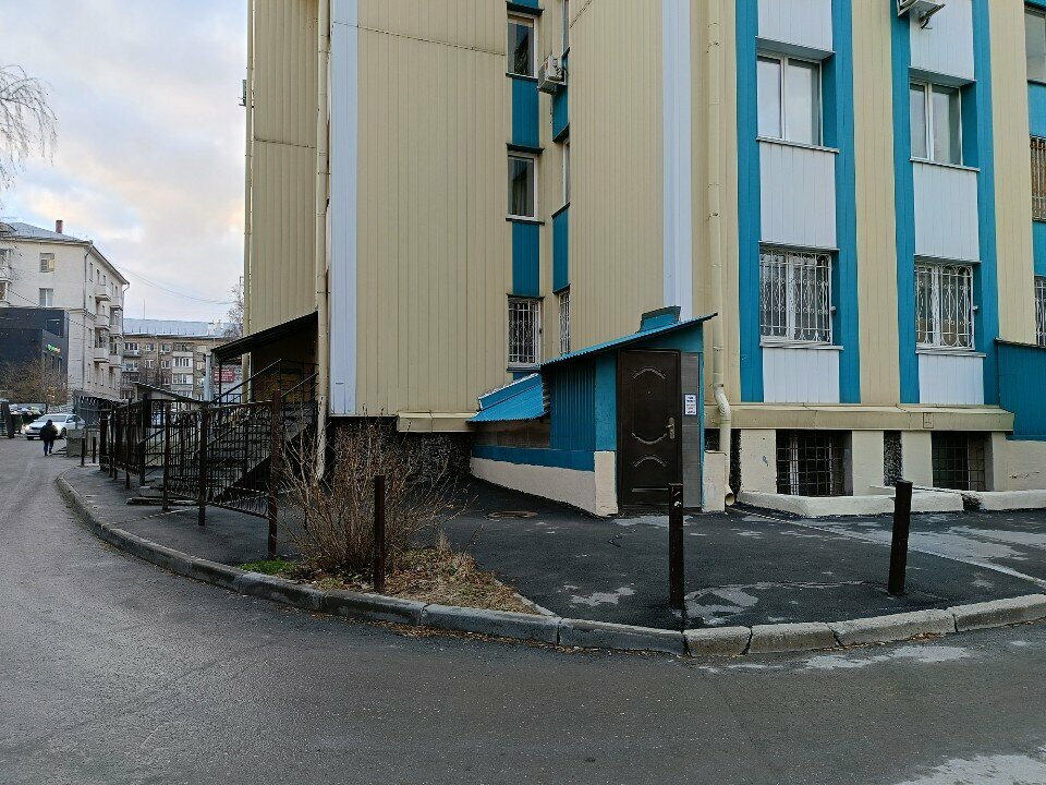 Bina, site yönetimi Нова, Novosibirsk, foto