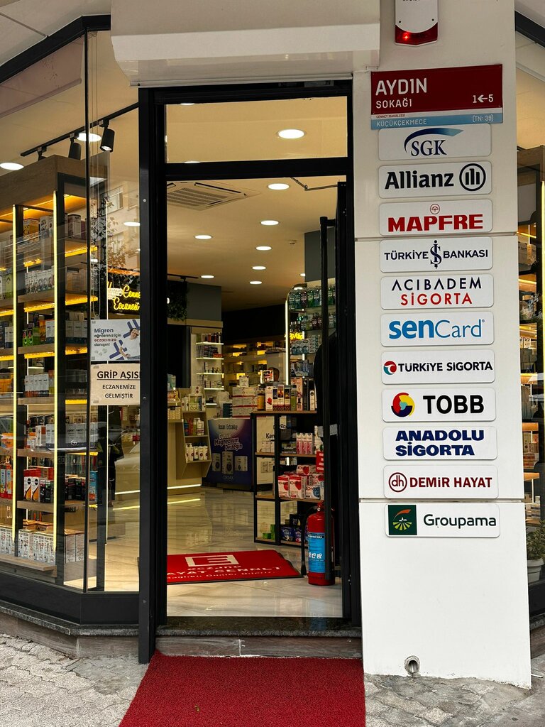 Eczaneler Hayat Cennet Eczanesi, İstanbul, foto