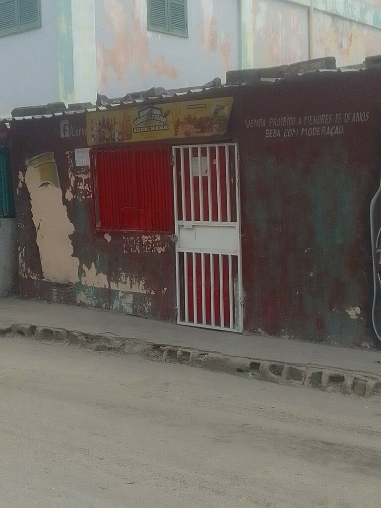 Alkollü içecekler Garrafeira, Loanda, foto