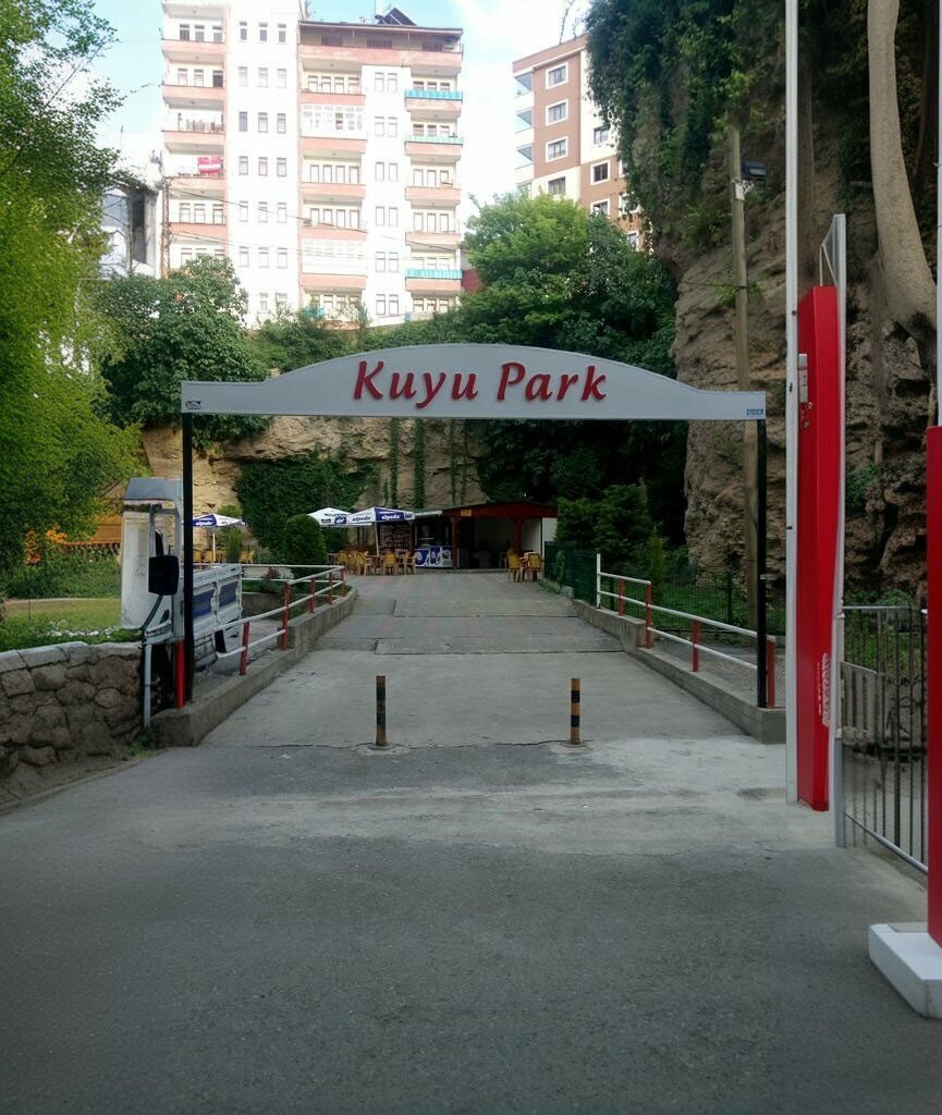 Kafe Kuyu Park Cafe, Akçaabat, foto