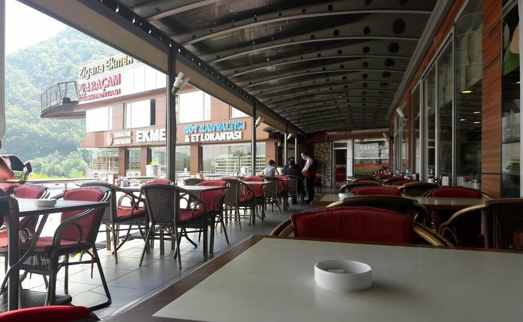 Restoran Karaçam Et Lokantası, Geyve, foto
