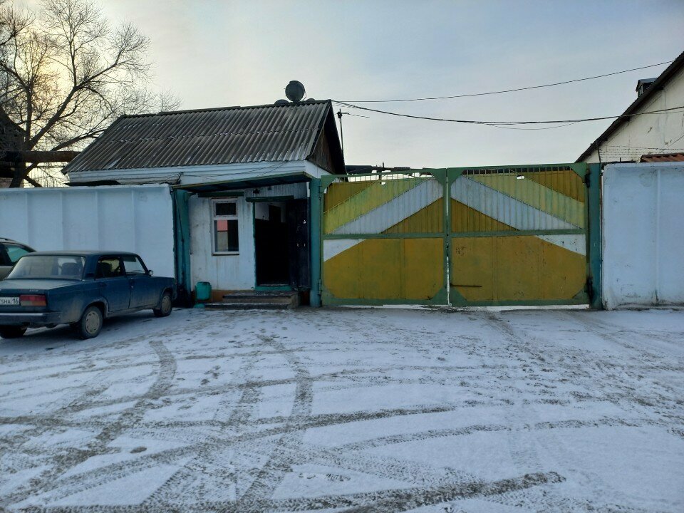 Otopark ve tamirhaneler Baraboshkin, Semey, foto