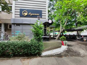 Caffe restoran Laganini (Marsala Tolbuhina Boulevard No:17), kafe  Belgrad'dan