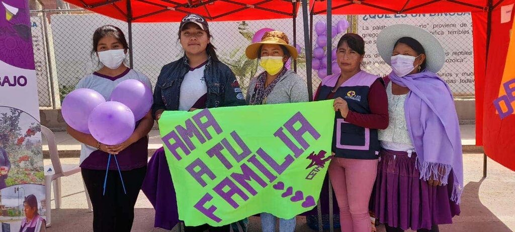 Sivil toplum kuruluşları Cetm Women's Study and Work Center, Cochabamba, foto