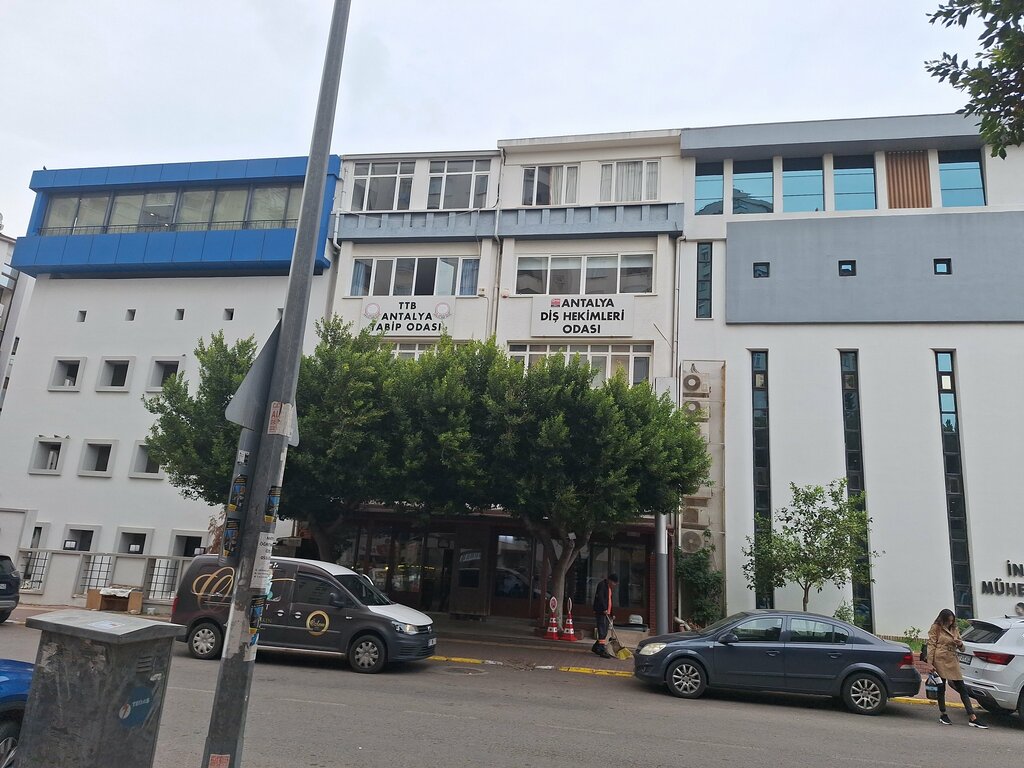 Denetleyici kuruluşlar 10. Bölge Antalya Eczacılar Odası Meltem Şube, Antalya, foto