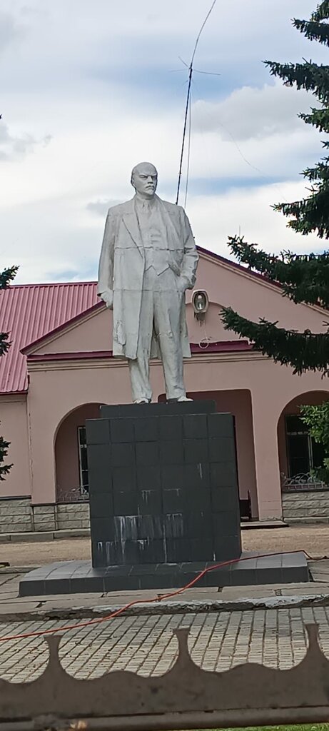 Anıt, heykel В.И. Ленин, Altayski krayı, foto