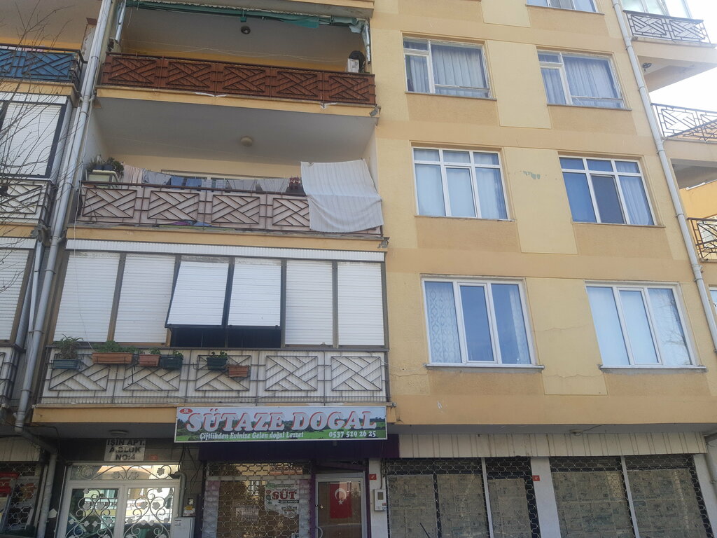 Süt ürünleri satış mağazaları Sütaze Doğal-Mor Çiftlik, İstanbul, foto