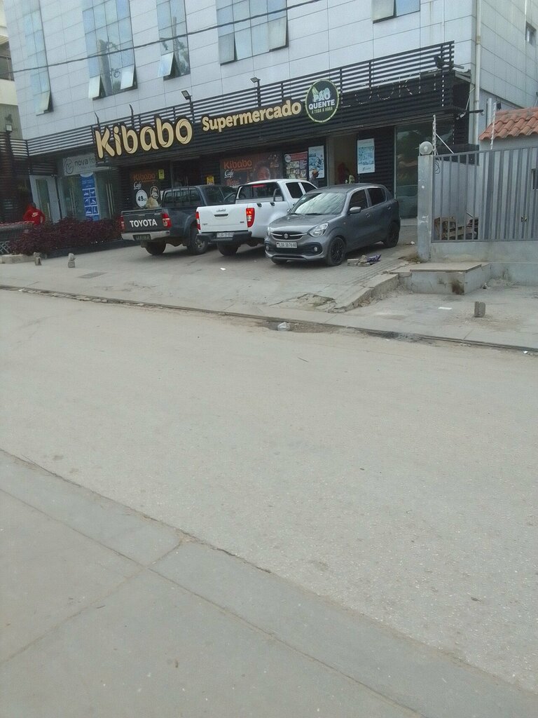 Süpermarket Kibabo Nova Vida, Loanda, foto