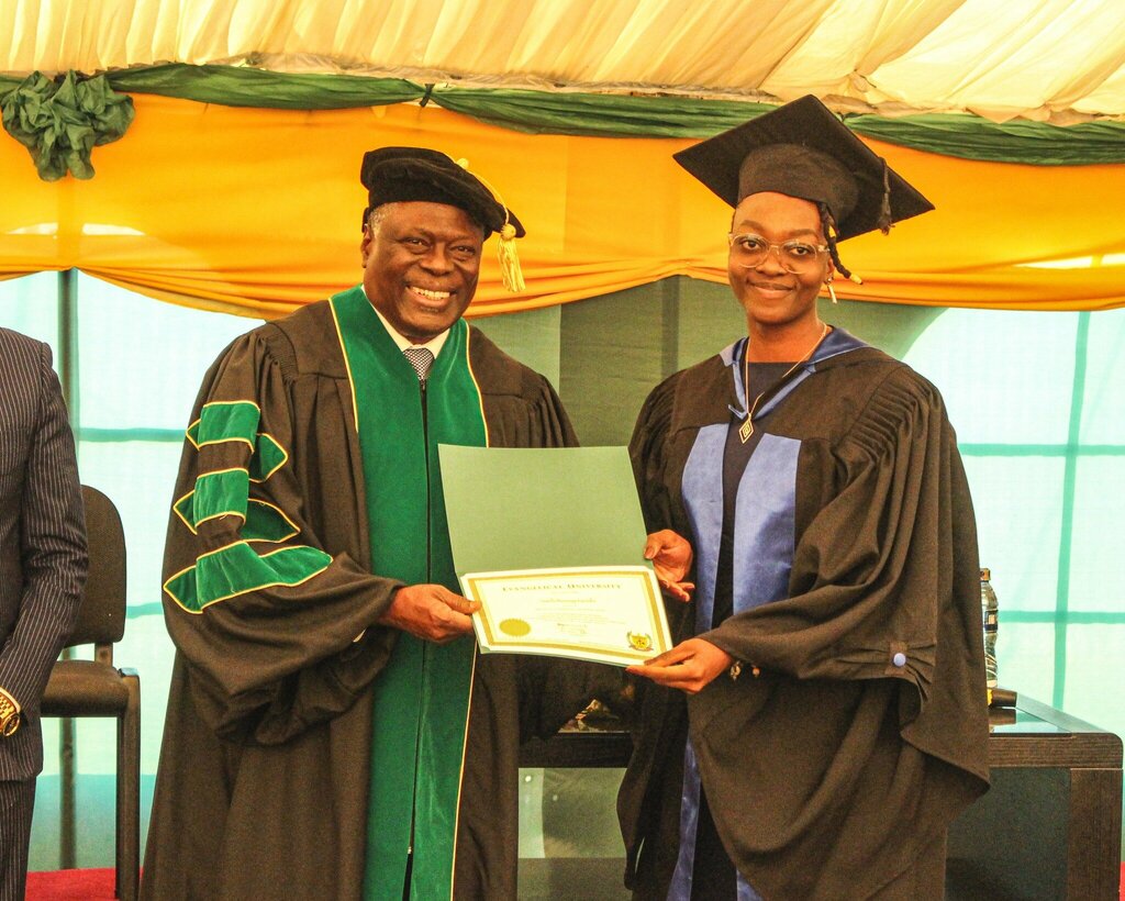 Üniversiteler Evangelical University, Ndola, foto