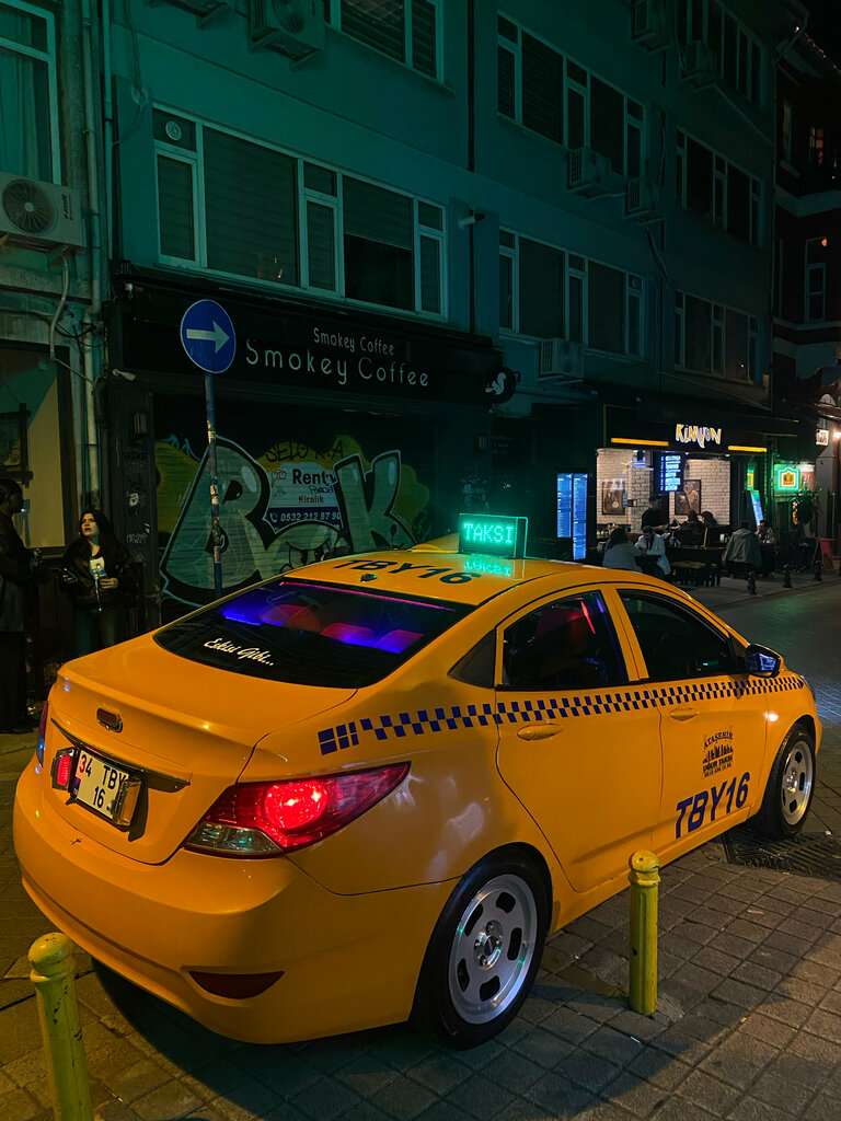 Taksi durağı Ataşehir Uğur Taksi, İstanbul, foto