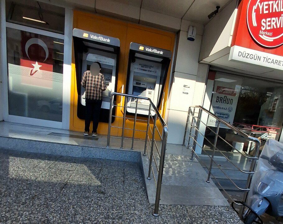 ATM'ler Vakıfbank ATM, Adana, foto