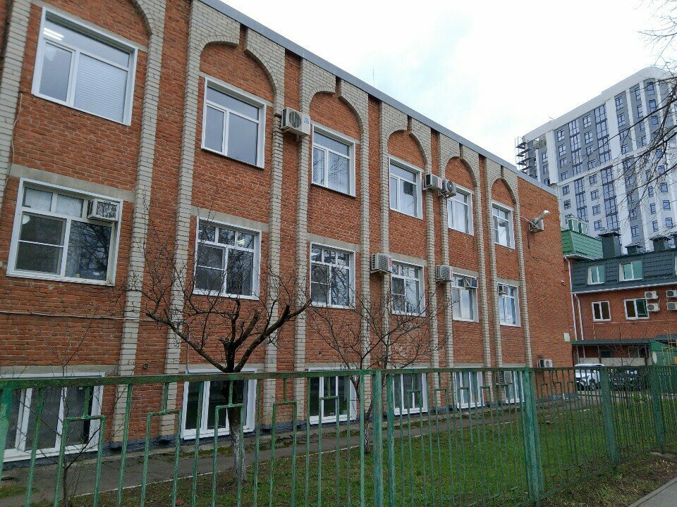 Acil tıbbi yardım hizmeti Gbzu Ra Stantsiya skoroy meditsinskoy pomoshchi g. Maykopa, Maykop, foto