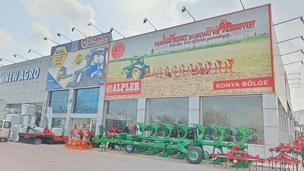 Tarım makineleri, ekipmanlar Alpler, Konya, foto