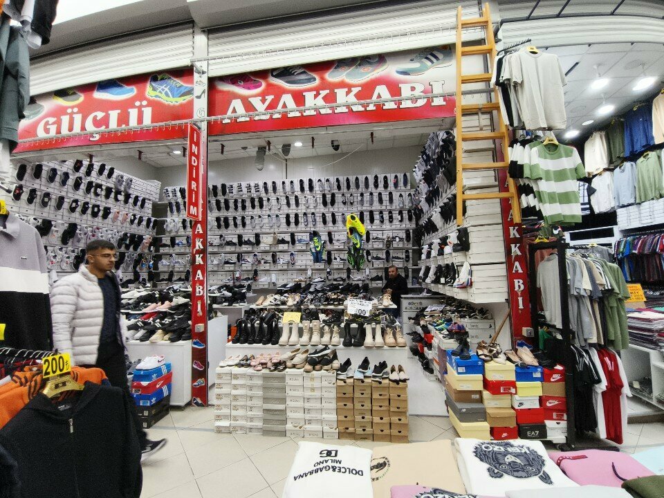 Ayakkabı mağazaları Güçlü Ayakkabı, Ankara, foto