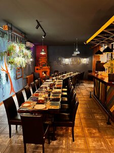 Родня (ulitsa Konstitutsii No:2А), restoran  Kotlas'tan