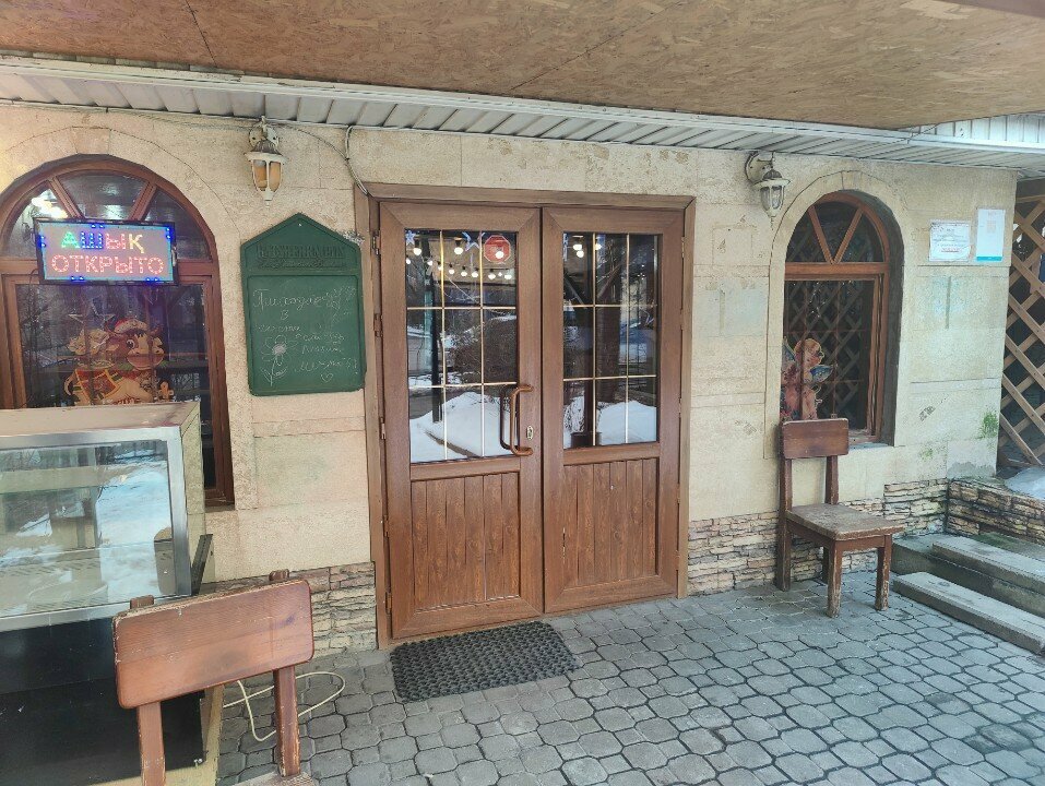 Kafe Shashlyk House № 1, Almatı, foto