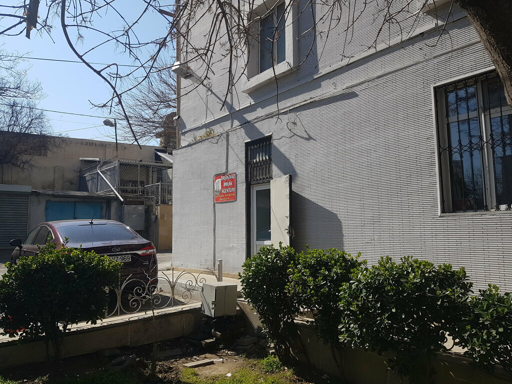 Emlak ofisi Daşinmaz əmlak agentliyi, Bakü, foto