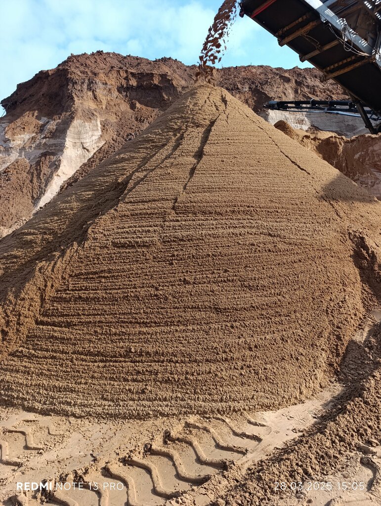 Endüstriyel mineraller Карьер ПГС, Kalujskaya oblastı, foto
