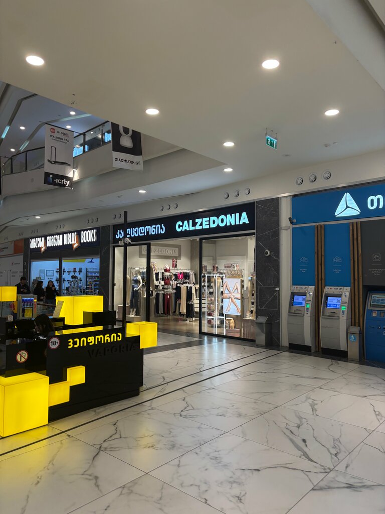 i̇ç giyim ve mayo mağazası Calzedonia, Tiflis, foto