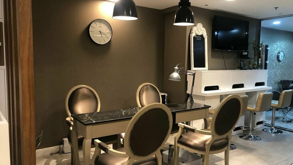 Manikür-pedikür M and N Nail SPA, Dubai, foto