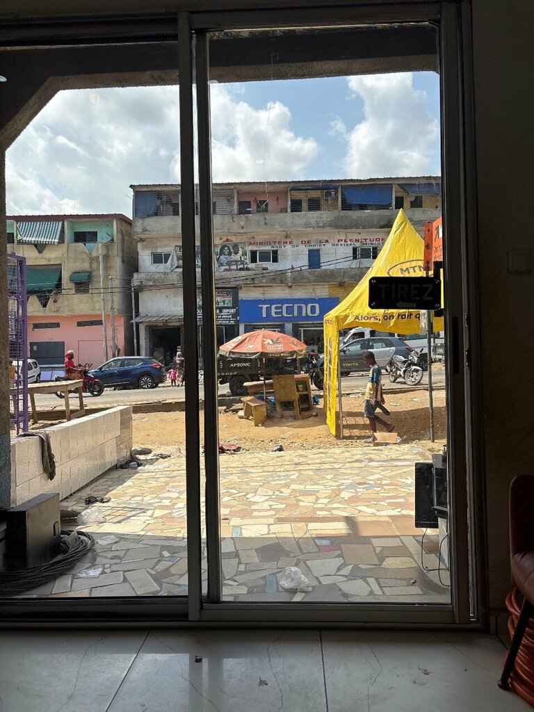 Pazarlar ve çarşılar Petit Marché 2 Plateau, Abican, foto