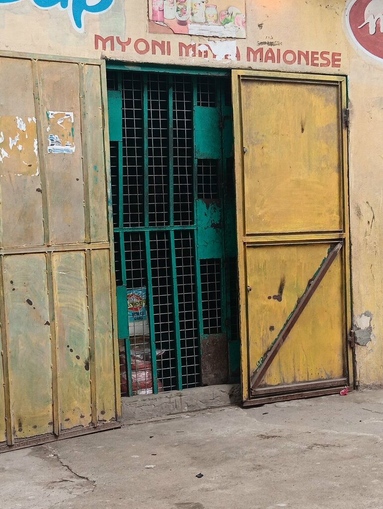 Büyük mağazalar Mini mercado, Loanda, foto