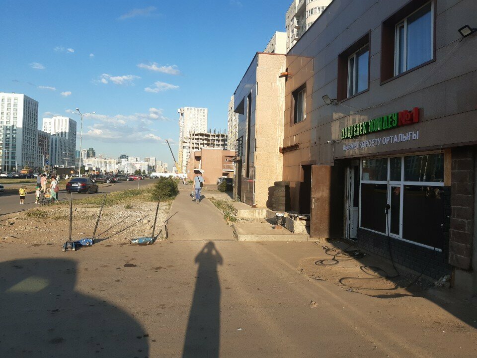 Oto lastik tamiri Tire service No. 1, Astana, foto