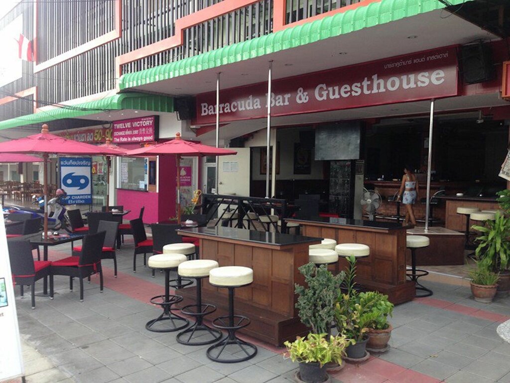 Otel Ryan's Bar, Pattaya, foto