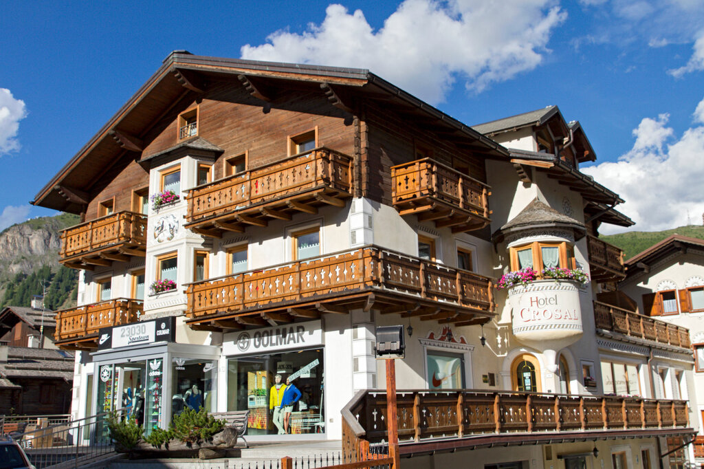 Otel Hotel Crosal, Livinio, foto