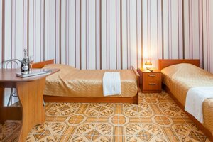 Zhemchuzhina (Divizionnaya ulitsa No:8А), otel  Yekaterinburg'dan